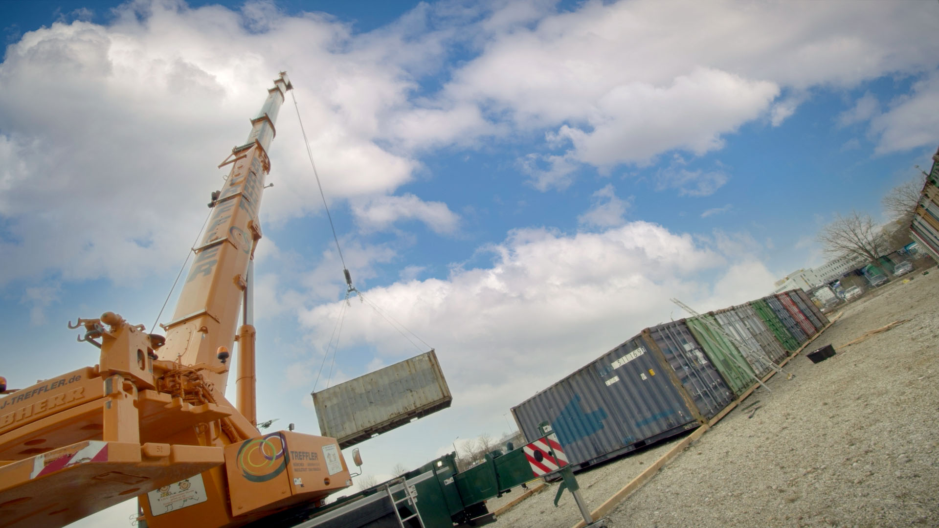 UMZUG CONTAINERDORF | Die Container GmbH | Treffler GmbH