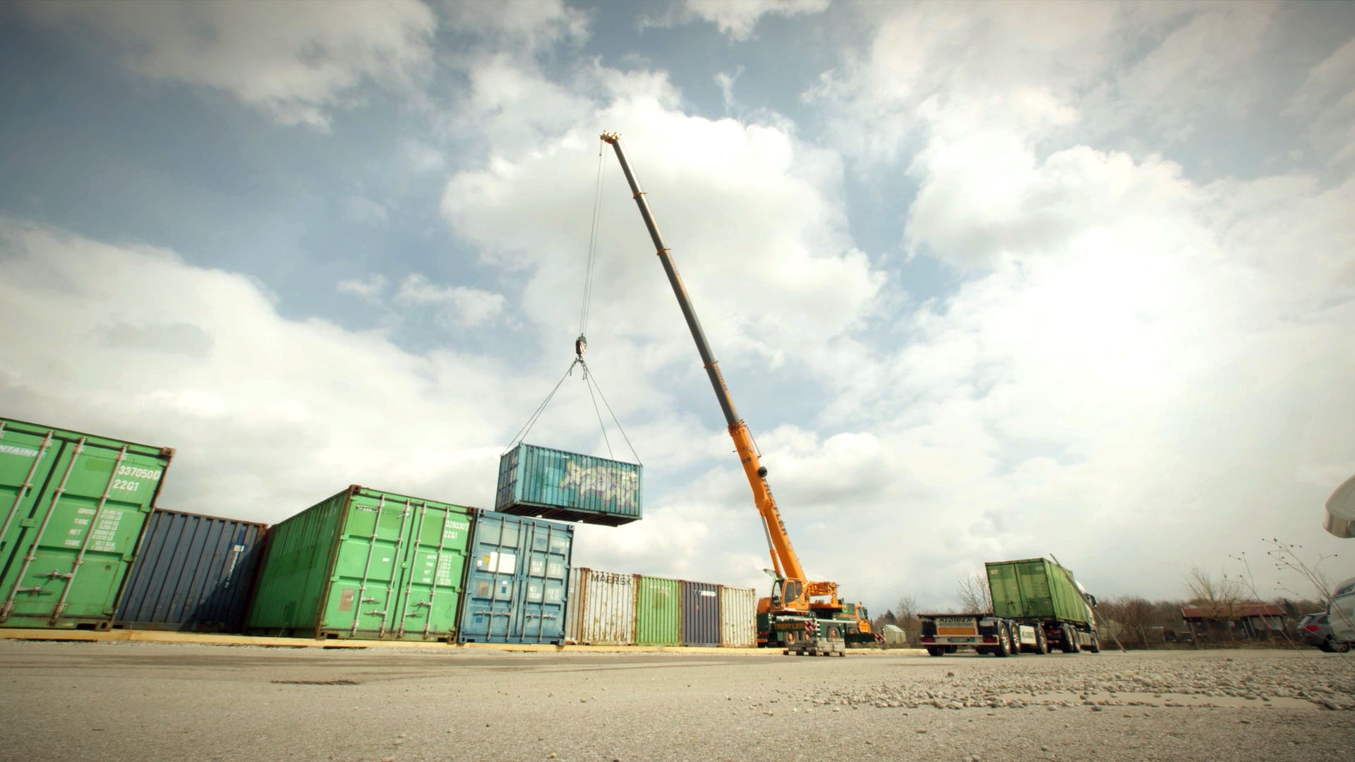 UMZUG CONTAINERDORF | Die Container GmbH | Treffler GmbH